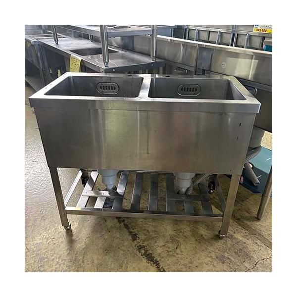 商品名：二槽シンク(槽深) 寸法：W900×D450×H800 付属品：写真の通り 説明書：写真の通り 保証期間：なし ランク：B 特記事項：-  販売店：テンポス鈴鹿店（三重県鈴鹿市）からの配送です。