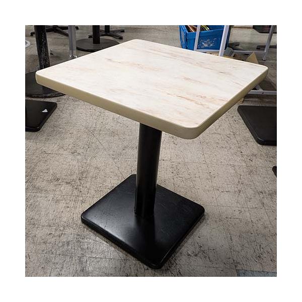 商品名：スナックテーブル 白 大理石柄 寸法：W500×D500×H600 付属品：写真の通り 説明書：写真の通り 保証期間：なし ランク：B 特記事項：キズと汚れ有ります。  販売店：テンポス川口イス・テーブル専門館（埼玉県川口市）からの...