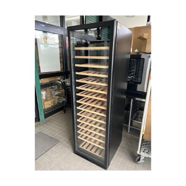 商品名：ワインセラー 寸法：W600×D650×H1800 型式：C410 年式：2019年製 電源：単相100V 50/60Hz共用 コンセントプラグ：あり ガス種： 保証期間：なし ランク：B 特記事項：-  販売店：テンポス長野店（長...