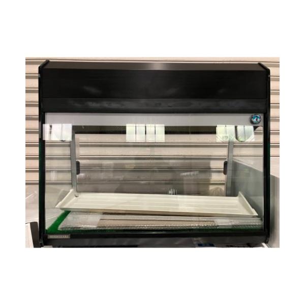 商品名：冷蔵ディスプレイショーケース 寸法：W932×D390×H770 メーカー：ホシザキ 型式：KD-90D1 年式：2016年製 電源：単相100V 50/60Hz共用 コンセントプラグ：あり 保証期間：納品日より3ヶ月(離島や一部地...