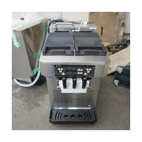 商品名：ソフトクリームマシン 寸法：W480×D804×H908 メーカー：日世 型式：CI-7548AE 年式：2019年製 電源：三相200V 50/60Hz共用 コンセントプラグ：あり 消費電力：2.5/2.6kW ガス種： 重量：1...