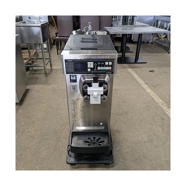 商品名：ソフトクリームフリーザー 寸法：W298×D739×H949 メーカー：日世 型式：CI-9624AE 年式：2020年製 電源：三相200V 50/60Hz共用 コンセントプラグ：あり 消費電力：2.2kW ガス種： 保証期間：納...