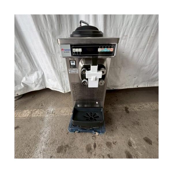 商品名：ソフトクリームフリーザー 寸法：W298×D739×H924 メーカー：日世 型式：NA-9524AE 年式：2018年製 電源：三相200V 50/60Hz共用 コンセントプラグ：あり ガス種： 付属品：写真の通り 説明書：なし ...