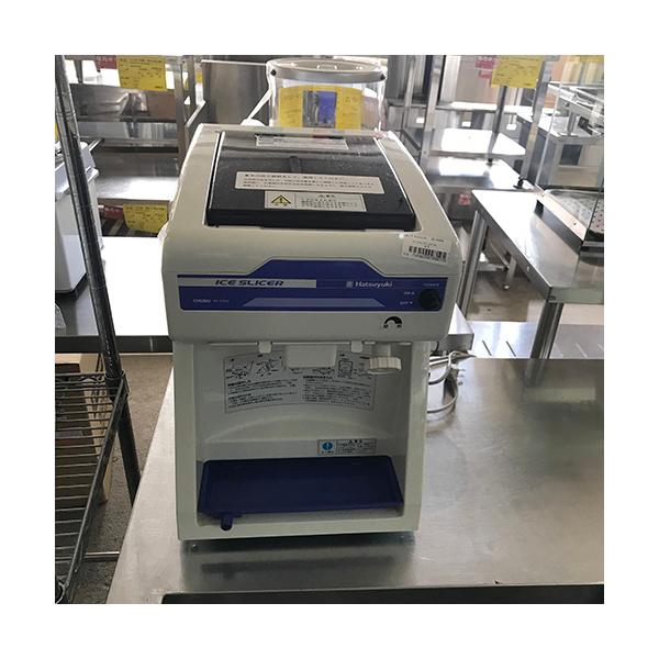 商品名：キューブアイススライサー 寸法：W295×D380×H430 メーカー：中部コーポレーション 型式：HC-S32A 年式：2017年製 電源：単相100V 50/60Hz共用 コンセントプラグ：あり 消費電力：250/250W ガス...