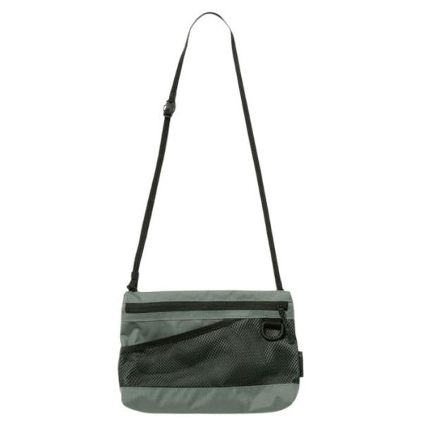 【商品詳細】■ブランド ： Snow Peak スノーピーク■商品名 ： Everyday Use Sacoche■品番 ： AC-25SU405■サイズ ： FREE (W26cm×D4.2cm×H17cm) / 内容量:約2L■カラー　...