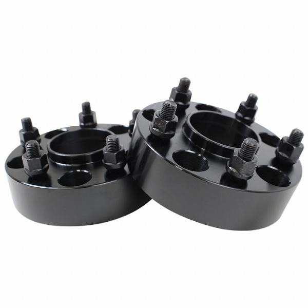 ◇鍛造ワイドトレッドスペーサーブラック2枚1セット＋専用ナット◇PCD：120.65穴数：5穴内径（ハブ）：70.2厚み：40ｍｍボルトサイズ： M12×P1.5外径：156mm付属品：スペーサー2枚専用ナット10個表面処理：ブラックアルマ...