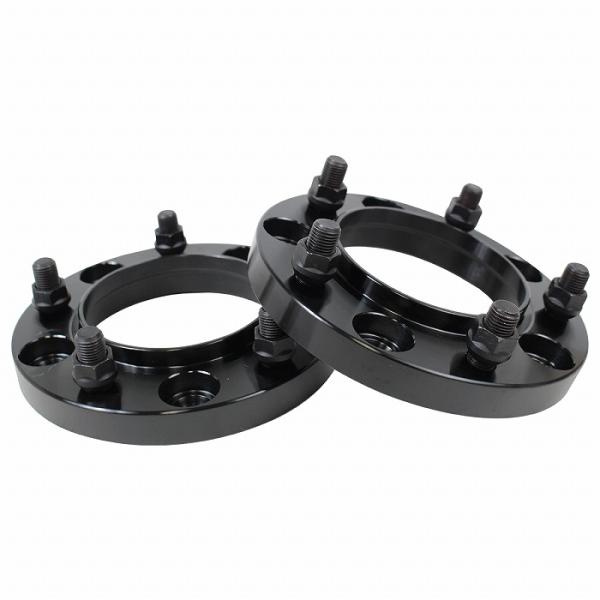 ◇鍛造ワイドトレッドスペーサーブラック2枚1セット＋専用ナット◇PCD：150穴数：5H内径（ハブ）：110ｍｍ厚み：20ｍｍボルトサイズ：M14×P1.5外径：185mm付属品：スペーサー2枚専用ナット10個表面処理：ブラックアルマイト処...