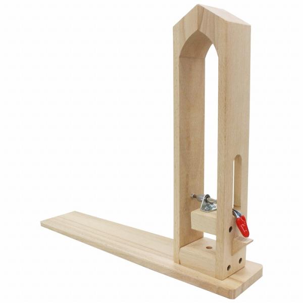 革やデニムの手縫い作業に使用します。ちょうどいい高さで布や革などを固定して作業することができ、作業効率がアップします。●赤いレバーは軽く、片手で簡単に操作できるので作業がしやすいです。●角度が自由に変えられるので、利き手に関わらずどなたでも...