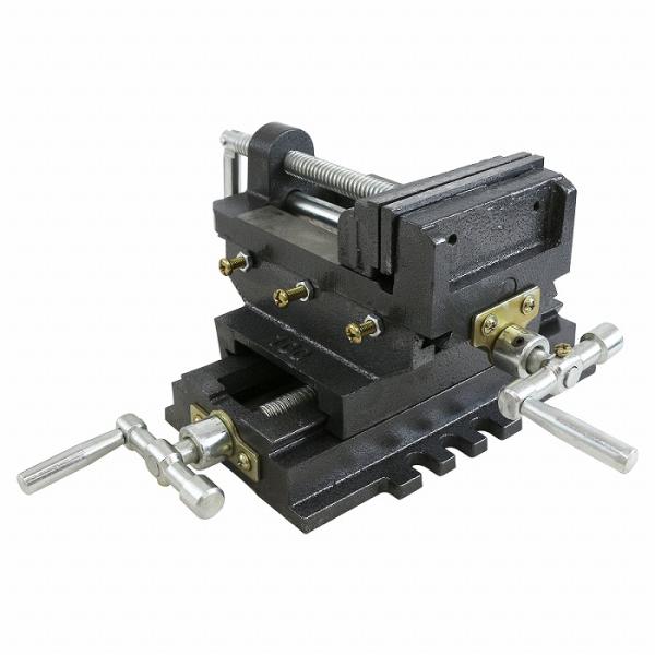 ボール盤などに取り付け、穴あけ作業する際に便利です！ハンドルを回すとX軸/Y軸両方向に自由に動かせるので、正確な位置決めがラクに行え、作業効率もアップ！！ハンドルには目盛りが付いていますので、移動量が確認出来ます。ダイヤルは1メモリ 0.1...