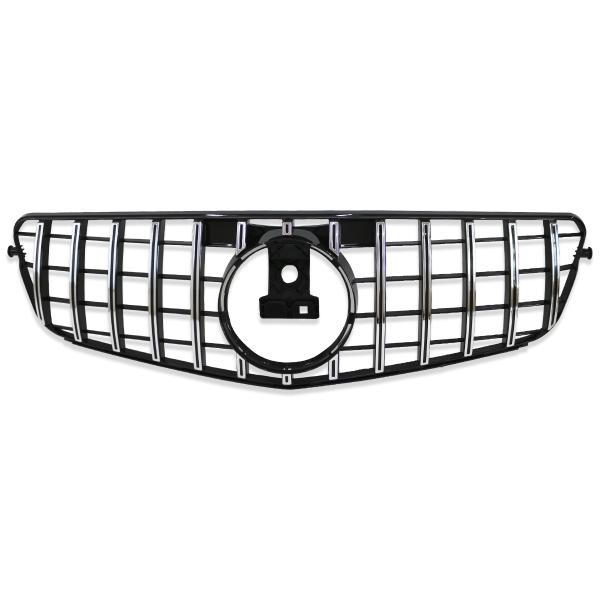 【ベンツのファミリーフェイス】グリルはフロントマスクの印象を決める重要なパーツです。純正グリルと交換するだけでイメチェン効果抜群です。ベンツ車の魅力の一つであるフロントグリルを自分好みにカスタマイズすることができます。【純正交換タイプ】 純...