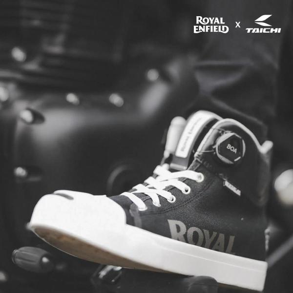 ロイヤルエンフィールドとTAICHIとのコラボレーションによるプロテクションウェア・コレクションアッパー内側にはTAICHIオリジナルの防水透湿素材「Dry Master」を採用し、全天候に対応します。表面素材はカジュアルなキャンバス地ファ...