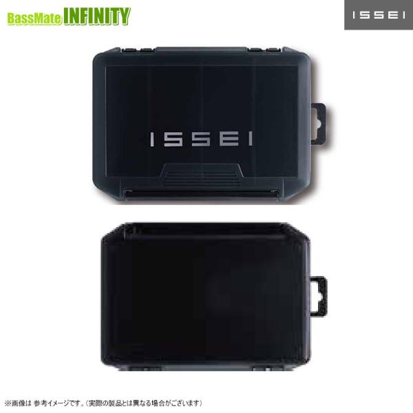 納期:1〜2日予定(土日祝水曜を除く)isseiシンボルマークを箔押しプリントしたisseiオリジナルロゴルアーケース。■カラー：スモークBK/BK■サイズ：205×145×40mm■可変仕切板：3枚付き