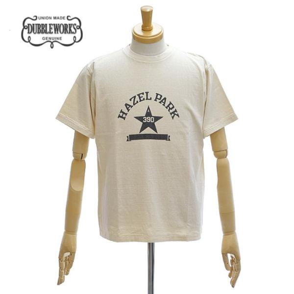 「DUBBLE WORKS　ダブルワークス」定番の33005プリントTシリーズです。クセのないスタンダードスタイルでありながら、脇にシームの無い丸胴仕様はもちろん、ネックから肩にかけてのテープ仕様などしっかりとしたディティールのTシャツです...