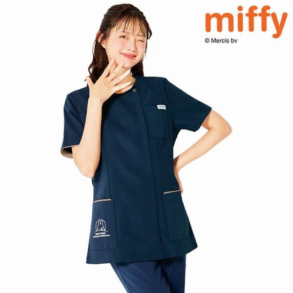 ミッフィーから着脱しやすい前開きタイプのジャケットが登場！伸縮性があり、肌さわりもさらりとした素材感背裏には総柄が付いていて脱いでもキュート！左胸ネームとポケット上の刺繍が可愛いアクセントです♪【アンファミエオリジナル】【ストレッチ】【5サ...
