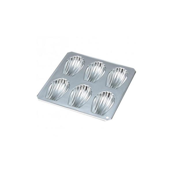 貝殻の形が特徴的!やさしい甘さとふわふわ食感マドレーヌ。バターケーキは生地そのものを味わう素朴なお菓子。アレンジによっては子供のおやつにも大人のデザートにも仕上がります。<br>●こちらの商品は、北海道・沖縄・離島への配送は、別...