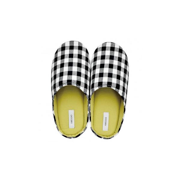 チェックとカラー生地を組み合わせた、可愛いルームシューズです。どちらの生地もコットン100%なので、肌触りが良く、さらりと履くことが出来ます。<br>●こちらの商品は、北海道・沖縄・離島への配送は、別途送料がかかる場合がございま...