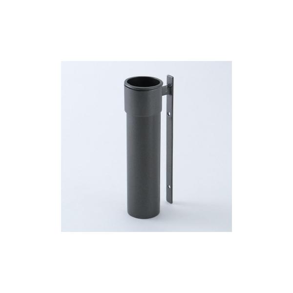 季節がもっと身近になる。枝ものを活けて飾れるアイアンの壁掛けホルダー。七夕の笹はもちろん、ドウダンツツジやスモークツリー、熊手や副笹を飾るのにも。一年を通して使っていただけます。筒部分が取り出せるので、普段の水替えも簡単です。<br&...