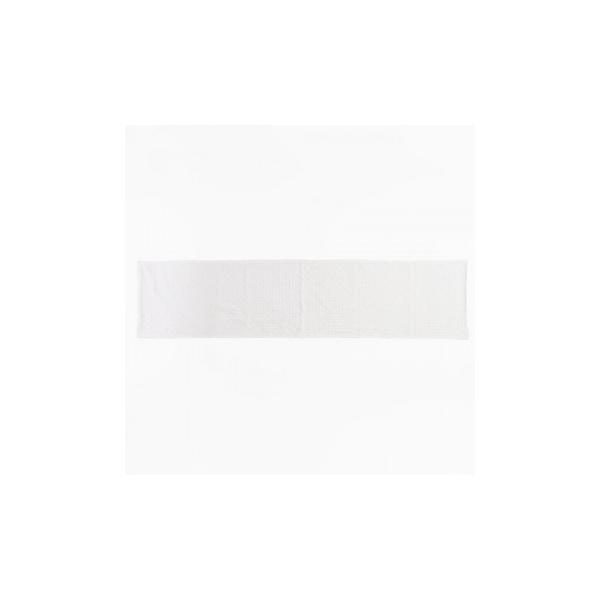 美しい七宝文様の様な花の刺繍が施されたアイテム。縁起の良い柄である七宝文様からインスピレーションを取り入れた花の刺繍は、穏やかな風景に「円満」「調和」の願いを込めています。繊細な刺繍が一つ一つの花を緻密に描き出し、調和を保ちながら全体の美し...