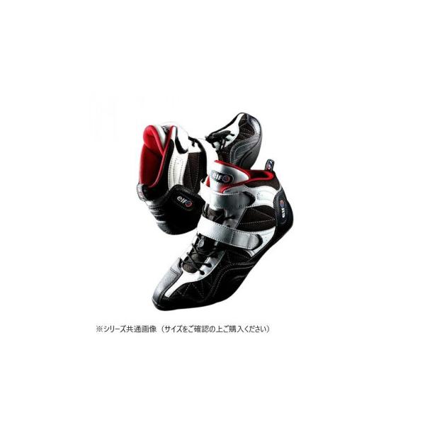 シューレースストッパーで紐を結ぶ必要がなくなり、スピーディーな着脱が可能。シューレス先端の面ファスナーを固定することで、走行時に紐が車体に絡むことなく、安全性を確保します。幅の広いテープでつかみやすく設計。「elf」のロゴがアクセント。夜間...