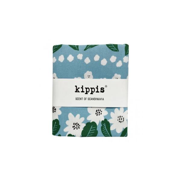 初夏、ハカニエミのマーケットには鉢植えの花が並びます。どんな花を飾るか考えるのがデザイナーの楽しみ。マーガレットは毎年家の前に飾ります。マーケットの花々が告げる夏の訪れ。人々の浮き立つ心を映すような、ふわふわとそよぐ花が愛らしいデザインです...