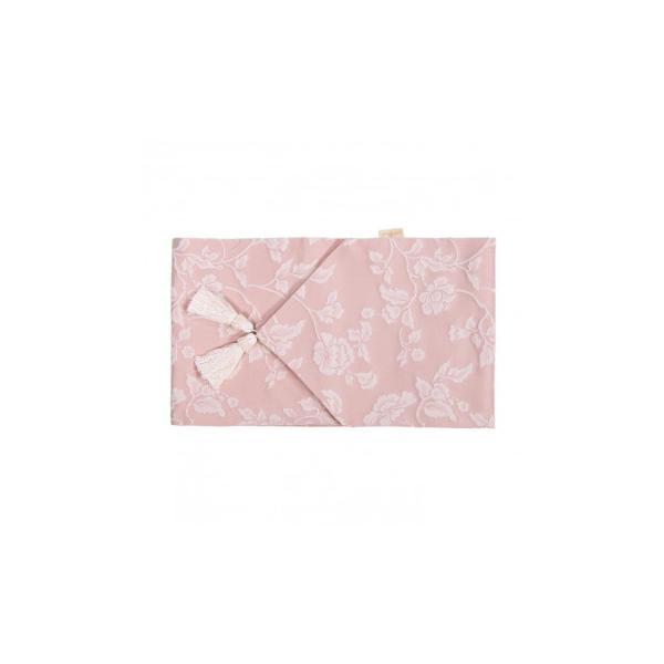 落ち着いたピンクジャガードファブリックは、フェミニンでありながら上質感が漂います。お部屋の模様替えで大活躍するテーブルランナー。クッションやカルトナージュBOXなどとコーディネイトすることでお部屋全体に統一感が出て、センスの良さが引き立ちま...