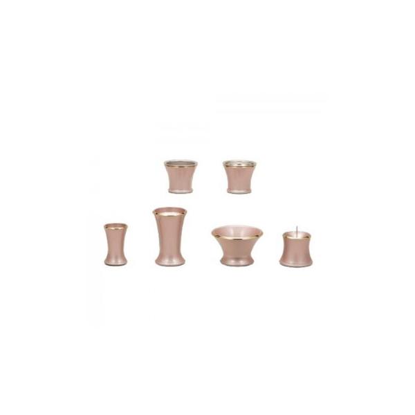 仏壇をより華やかに彩る人気のカラーを採用した具足6点セットです。<br>●こちらの商品は、北海道・沖縄・離島への配送は、別途送料がかかる場合がございますので、予めご了承くださいませ。