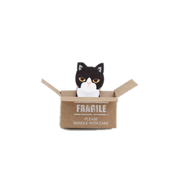 こちらの商品ページのタイプはくろしろです。可愛い子猫ちゃん達が捨て猫としてダンボールに入って登場したよ♪手乗りサイズで組み立て簡単です。商品サイズ：4.2cmx3.5cm