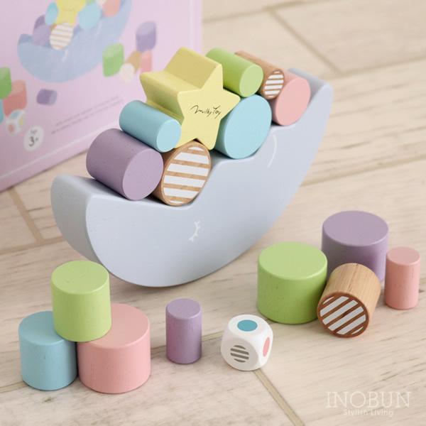 ●【あすつく】をご希望のお客様へ●お届け指定日で【あすつく】をお選び下さい。ただし、12時までの受付となります。大人気ロングセラー商品「お月さまバランスゲーム」がMilky Toy仕様のかわいいデザインになって仲間入り♪サイコロを振って出た...