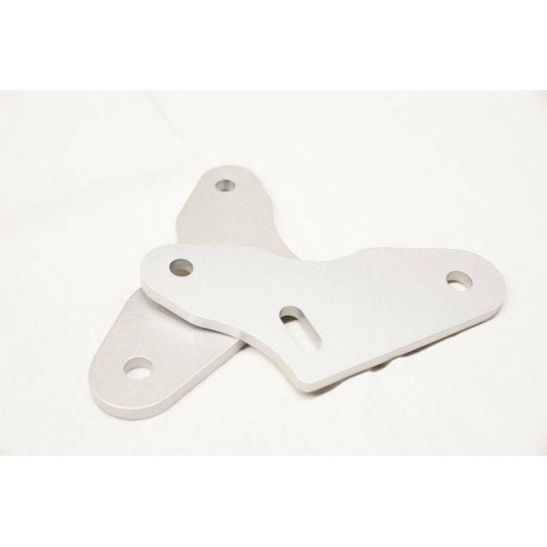 当時物ミラーステー（レプリカ）お得な左右SETです。適合：50S/90/100/ET3/P/PX（ドラムブレーキ車）INODA企画のオリジナルミラーステーです。当時物のレプリカになります。色：グレーに近いシルバー焼付塗装です。左右共通ですの...