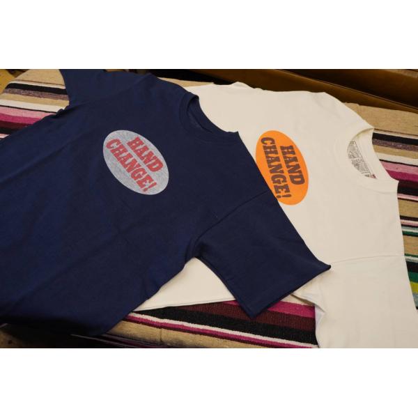 IND ironcycLes original "HAND CHANGE!"T-shirt  カラー：ネイビー　　　：ナチュラルホワイトUSコットン100％　8.1ozVESPAと言えばハンドチェンジ！分かりやすくシンプルでオシャレな１着に...