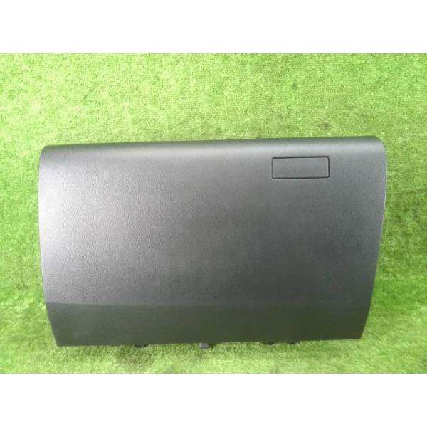 **** 商品説明を必ずご確認ください ****部品管理番号：240829000470210メーカー純正品番：55550-58110-C0部品名：グローブBOX部品区分：リサイクル品車名：ヴェルファイア車両タイプ名：5DBOXワゴン通称型式...