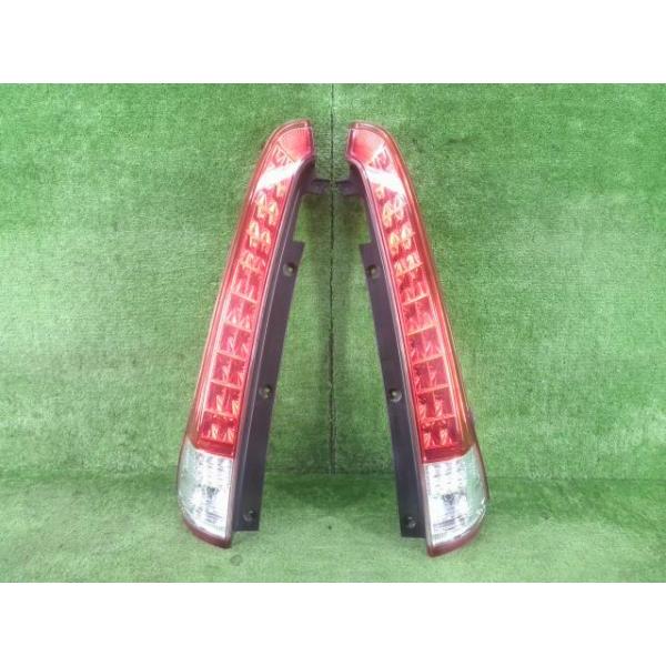 **** 商品説明を必ずご確認ください ****部品管理番号：250228000115500部品名：右テールランプ部品区分：リサイクル品部品カラー：社外品 JUNYAN車名：セレナ車両タイプ名：5DBOXワゴン通称型式：EDRARHVC25...