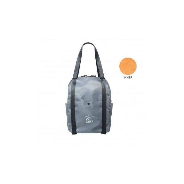 Smuuttaa(スムータ)は、トートバッグ・リュック・ショルダーバッグの3wayで使えるラウンドバッグです。その名の通り、1本のショルダーベルトを滑らかにスライドさせるだけで、お気に入りのスタイルに変身。トートバッグで外出したけど、外出先...