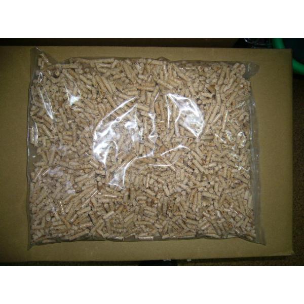 ペレットマット2kgの販売です。国産桧材を使った成虫飼育専用マット。高温加熱処理をしてペレット状に加工する事で、清潔に長期保管出来ます。