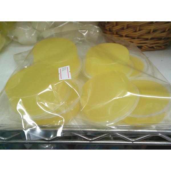 ヤマイネ製昆虫バナナゼリービック型約75ｇ8個入り1袋の販売です。