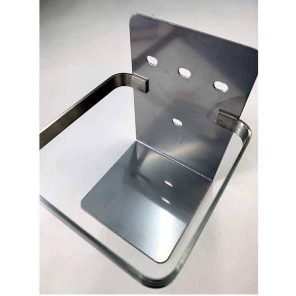 ◆ 商品特徴● ニイタカ専用1L角ボトルを固定するための専用ホルダー。● ボトルが倒れにくく、安定して使用できます。● 手指消毒や洗剤の設置をスムーズに行える便利アイテム。● 店舗・オフィス・工場・学校・病院など幅広い現場で活躍。◆ 商品仕...