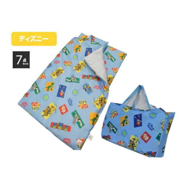 ディズニー（トイストーリー）お昼寝７点セット大人気のディズニー（トイストーリー）のお昼寝布団7点セットです。かさばるお昼寝グッズがまとめて収納できる専用バッグ付きだから持ち運びもラクラク ●サイズ：・掛布団：約80cm×110cm・掛布団カ...