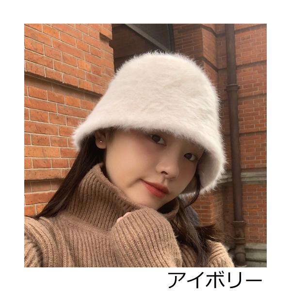 ■ふわふわかわいいデザイン広がりすぎないこだわりのミニマルな深めシルエット。品のあるアンゴラのふわふわの毛を贅沢に使用。ほっこり秋冬ムード高まるうさぎのようなふわふわで上品なシャギー素材。内側でサイズ調節できるのが嬉しいポイントです！素材ア...