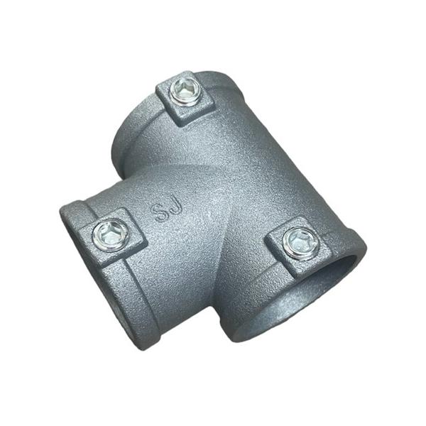 ・パイプΦ31.8専用ジョイント。（パイプの飲み込み20ｍｍ）・六角レンチ（4ｍｍ　5/32インチ）で固定できます。・錆びにくいメッキ加工で室内でも使用できるスタイリッシュなデザイン。