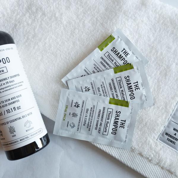 内容量：10ml成分：水、コカミドプロピルベタイン、DPG、ヒドロキシプロピルスルホン酸ラウリルグルコシドNa、アシル(C12，14)アスパラギン酸TEA、(カプリリル/カプリル)グルコシド、PEG-60水添ヒマシ油、ラウラミノプロピオン酸...