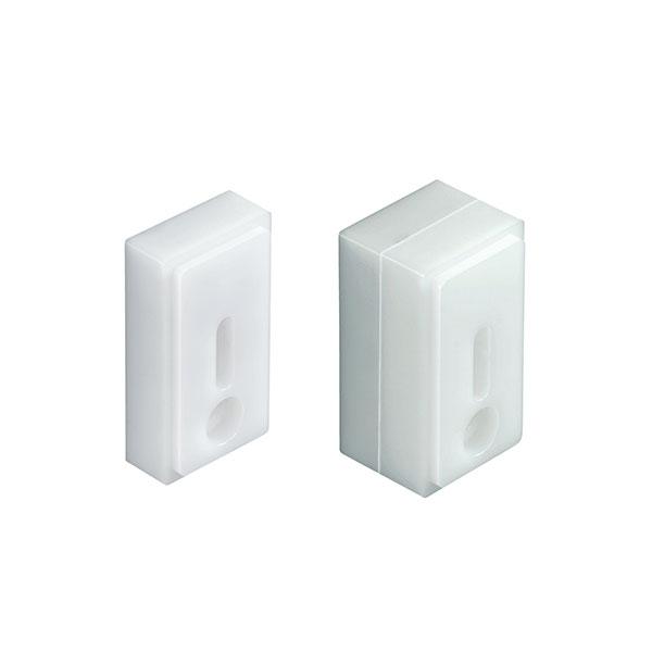 【ブラケットスペーサー（1個入り）トーソー製】トーソーカーテンレール、木製ブラインド　オプション。 壁からの窓枠の出幅を埋めてブラケットを取り付けることができます。◎ブラケットスペーサー１２：厚み１２ミリ（ナベネジ3.5φｘ40　2本入り）...