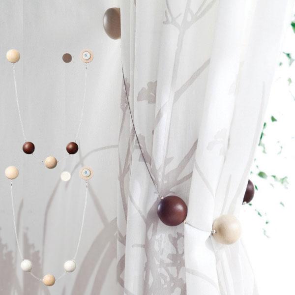 【マグネットタッセル　トーソー製タッセル】ふさかけのいらない新しいタイプのタッセルです。付属のマグネットプレートで、フサカケを使用することなくカーテンを束ねられます。タッセルを使わないときもカーテンの裏側に下げておけるので、タッセルとカーテ...