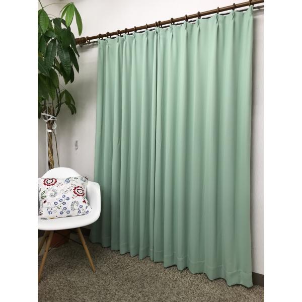 ■遮光　１級　カーテン。■お部屋のインテリアに合わせて。■アジャスタフック・タッセルは付いています。■ご家庭にて洗うことができます。