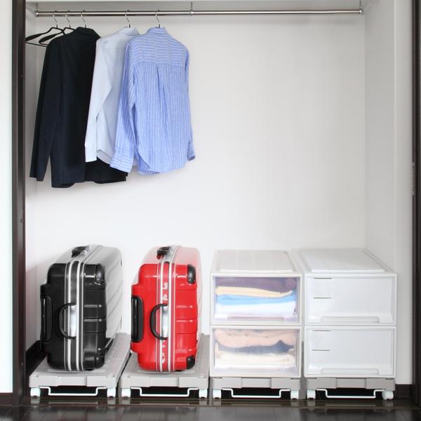 サイズ/最大外寸：約幅54〜76×奥行37×高さ11cm※1台あたりのサイズ重量/約1.5kg内容量/4台セット材質/棚本体・ジョイント：ポリプロピレンパイプ：スチール鋼管粉体塗装取っ手：スチール粉体塗装キャスター：PP、スチールすべり止め...