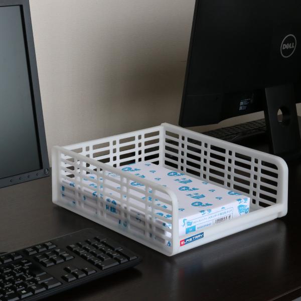 サイズ/約幅24.8×奥行34.8×高さ11cm内容量/1個材質/ポリプロピレン●A4用紙が入るサイズのファイルトレーです。●幅と奥行きが同じサイズのケースの上に積み重ねられます。●シリーズでそろえることで、統一感が生まれスッキリとした印象...