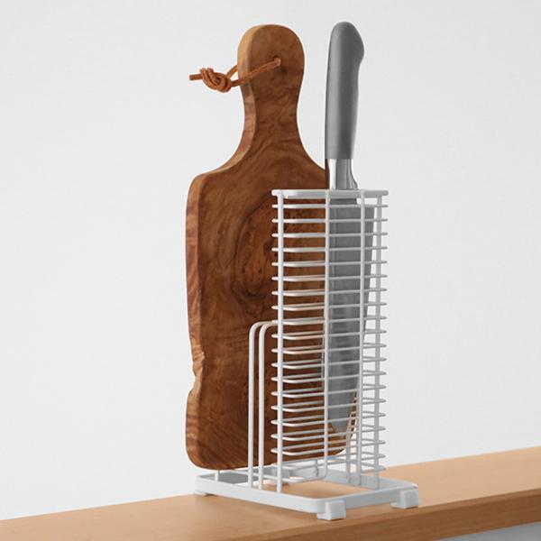 サイズ/約幅13.7×奥行10.5×高さ22.4cm重量/約308g内容量/1個（ゴム足4個付き）材質/本体：鉄（亜鉛メッキ＋紛体塗装）ゴム足：シリコーンゴム生産国/中国製●使いたい時にサッと取り出せる●キッチンで安心して使える●清潔感のあ...