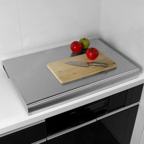 サイズ/約幅80×奥行57.2×高さ7cm重量/約2.7kg内容量/1台材質/ステンレス生産国/日本製耐荷重/約3kg●コンロを使わない時は調理スペース、使用時は油ハネガードになります。●サッとフタが出来るので不意の来客時も安心！●取り付け...