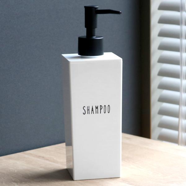 サイズ/約幅6.6×奥行6.6×高さ21.3cm容量/約500ml内容量/1個材質/本体：AS樹脂ポンプ：ABS樹脂パイプ：ポリエチレン生産国/日本製●陶器のような、シンプルで清潔感のあるデザインのディスペンサーです。●散らかりがちなバスル...