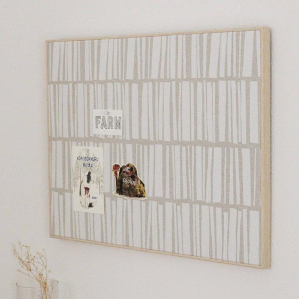 サイズ/約縦60.4×横89.4×厚み2.4cm重量/約3.6kg内容量/1枚付属品：マグネット8ヶ、壁取付金具、石こうボード用ピン、木壁用ネジ材質/本体：アルミラッピング、スチール布目シート貼り生産国/日本製●マグネットで固定するタイプの...