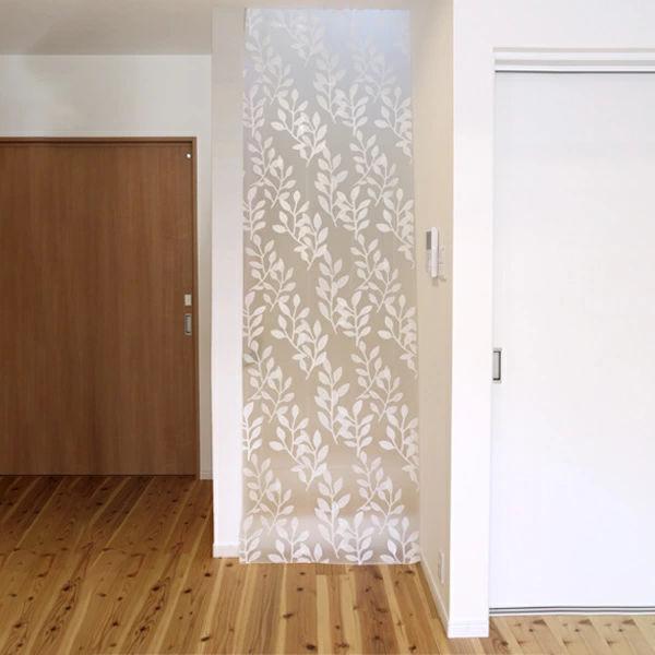 サイズ/約横100×縦260cm重量/約270g内容量/1個付属品：取り付け用Cカン8個材質/カーテン：PEVACカン：ポリプロピレン生産国/中国製●床まで届くロング丈で、エアコンの冷気を逃さずに室内温度の上昇を抑えることができます。●リビ...